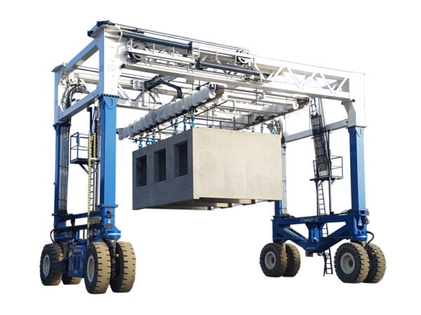 STRADDLE CARRIER - COMBILIFT 90T FOR HIRE - Project Dry Hire